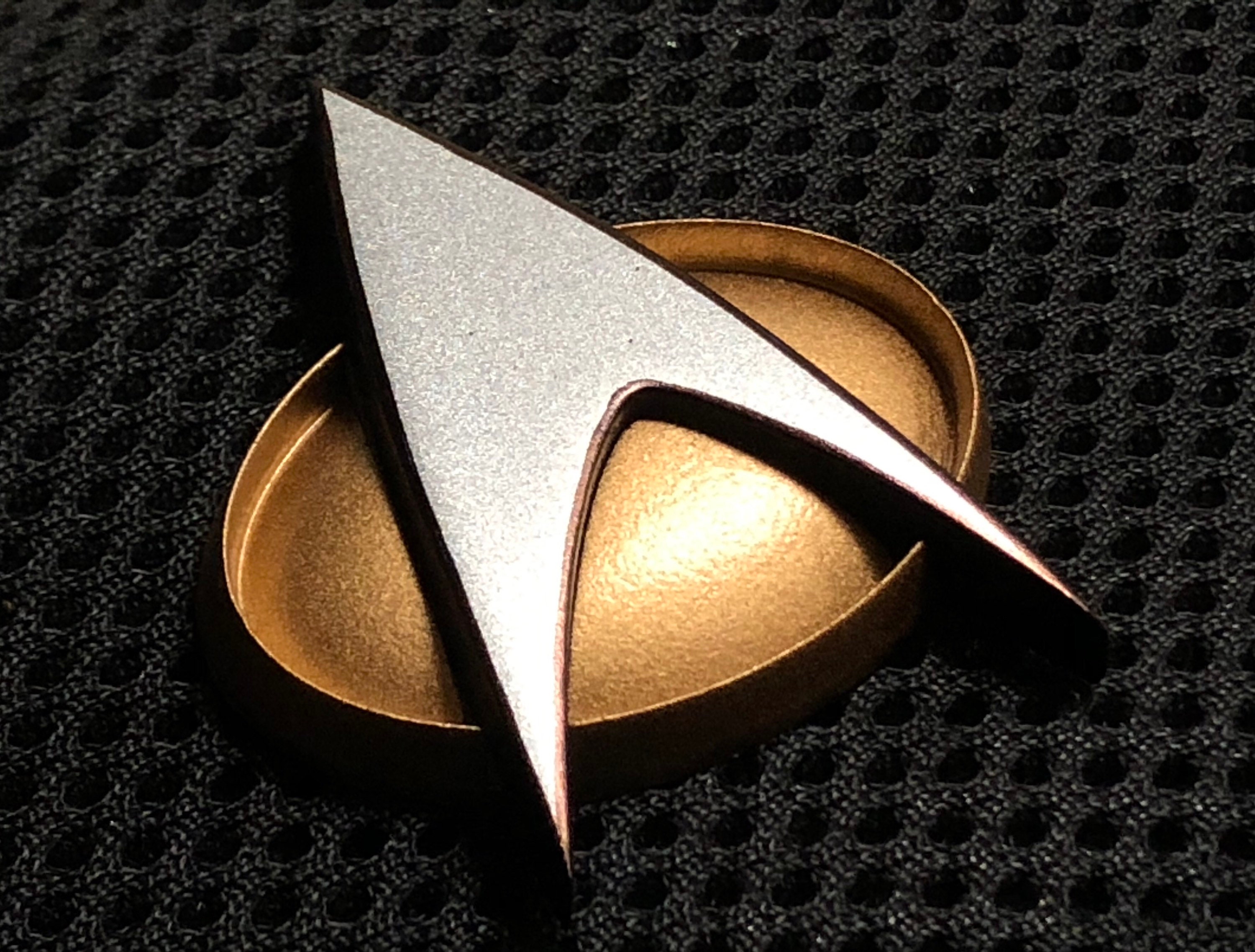 STAR TREK Next Generation Official Starfleet COMMUNICATOR Badge Pin ...