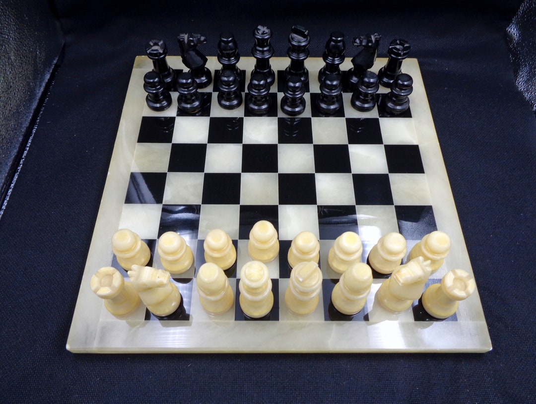 Chess Set, Game of Chess Done of the Onyx, Onyx Chess, Board Game, Set ...