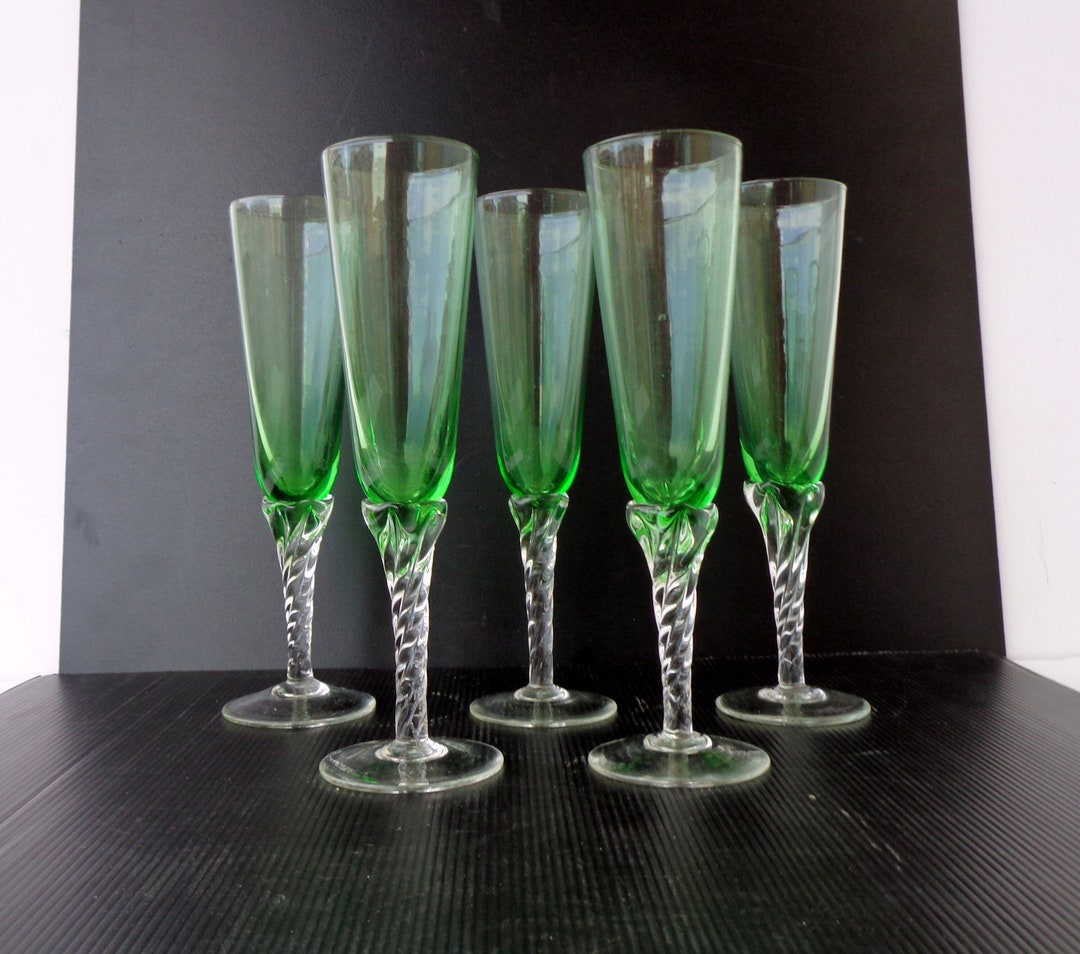 Set of 5 Glasses for Sparkling Wine or Liqueur, 125ml Capacity, in Thin ...