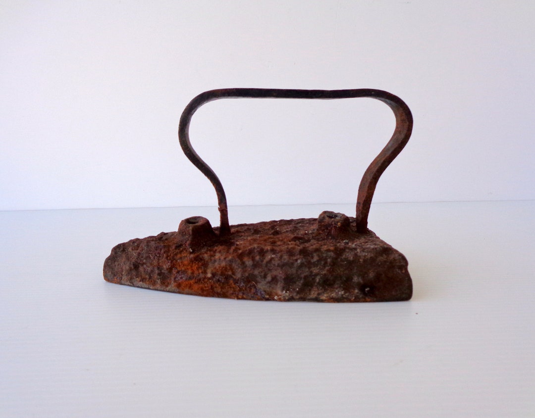 Collectible Iron Vintage Italy Craftmanshipe Old Fashioned Ornated Coal ...