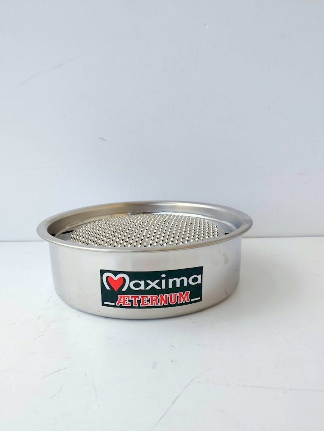 Italian Round Steel Cheese Grater Box for Parmesan Cheese. Cheese ...