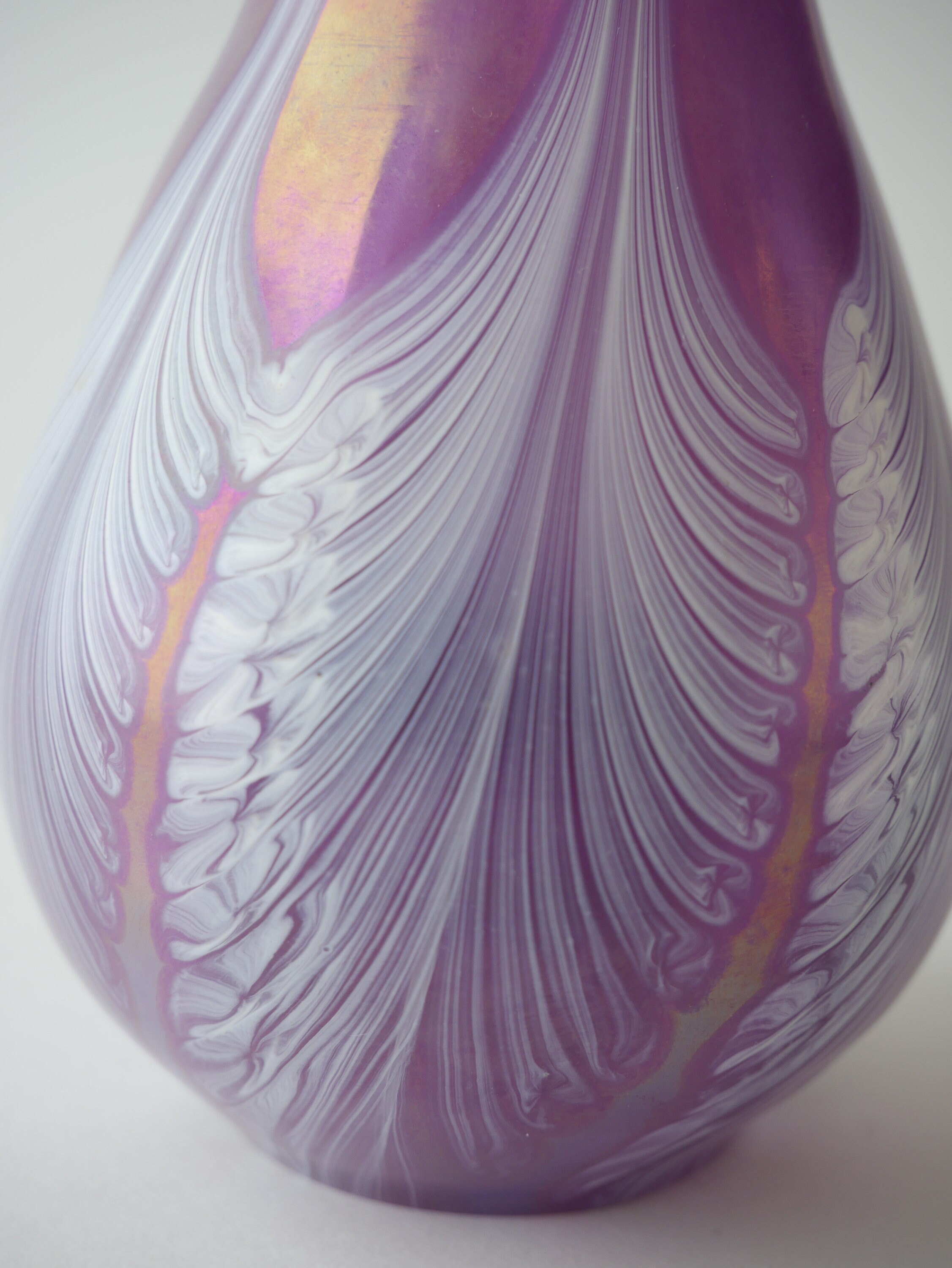 Evan Chambers Vase Art, Glass Lustre, Pavonine Glass, Iridescent Lilac ...