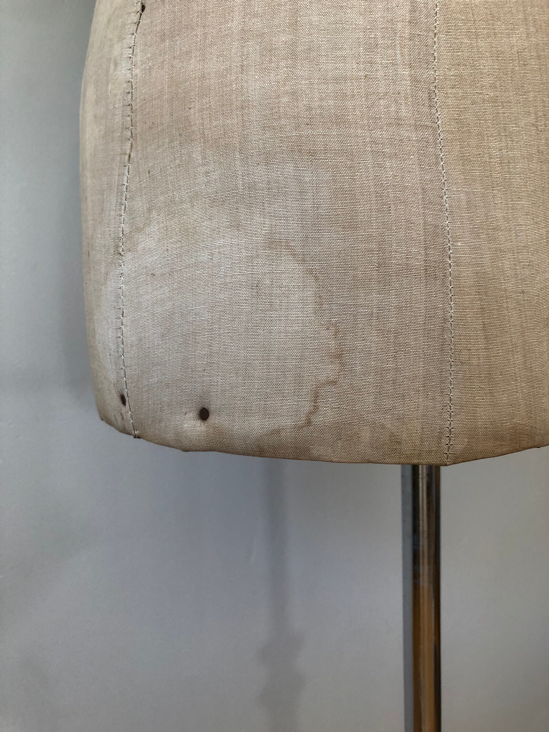 Antique Mannequin Full Figure Size 16-22 Pear Shaped Curvy Dress Form ...