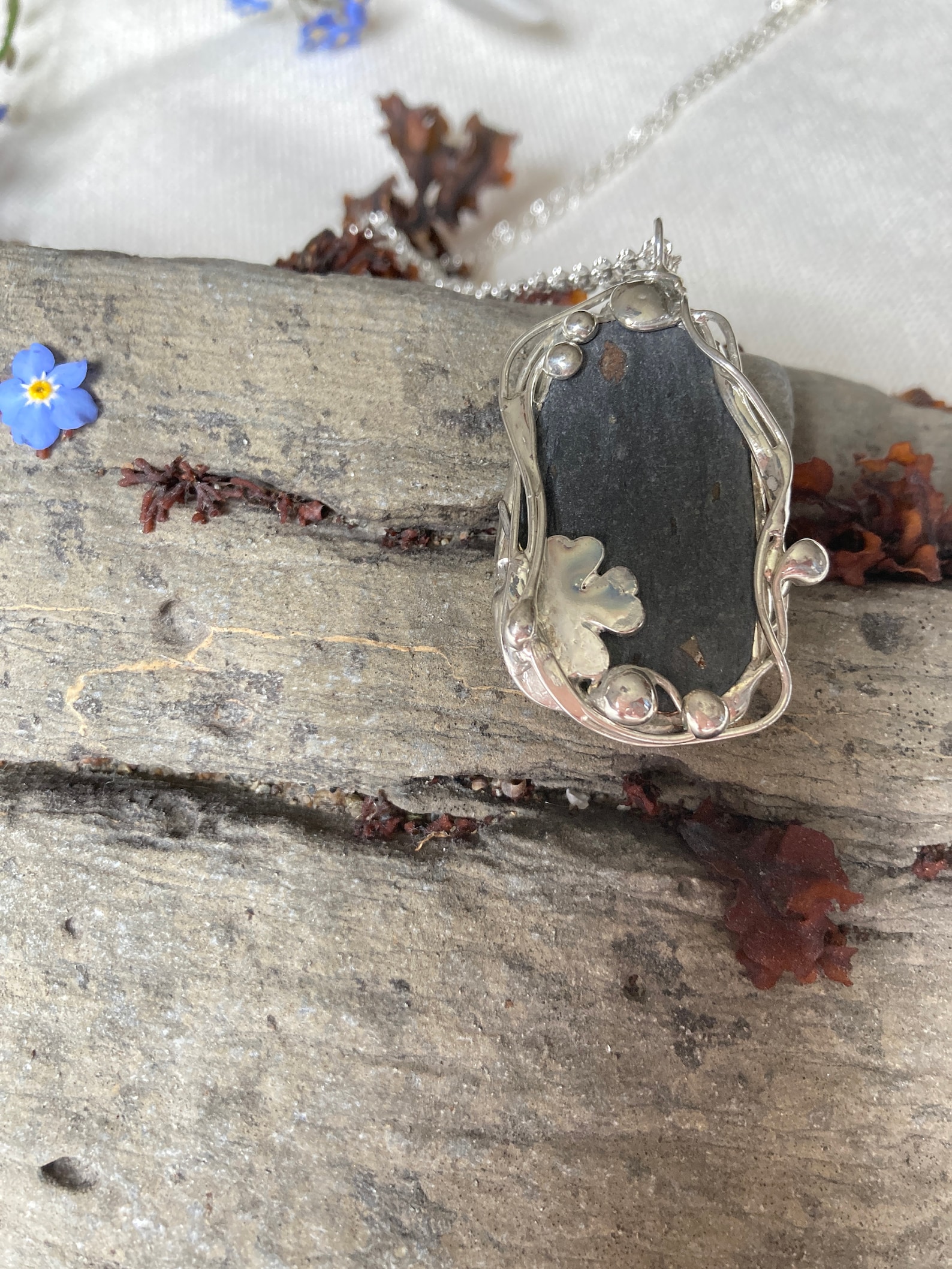 Scottish slate necklace. Slate jewellery. Clover jewellery. | Etsy