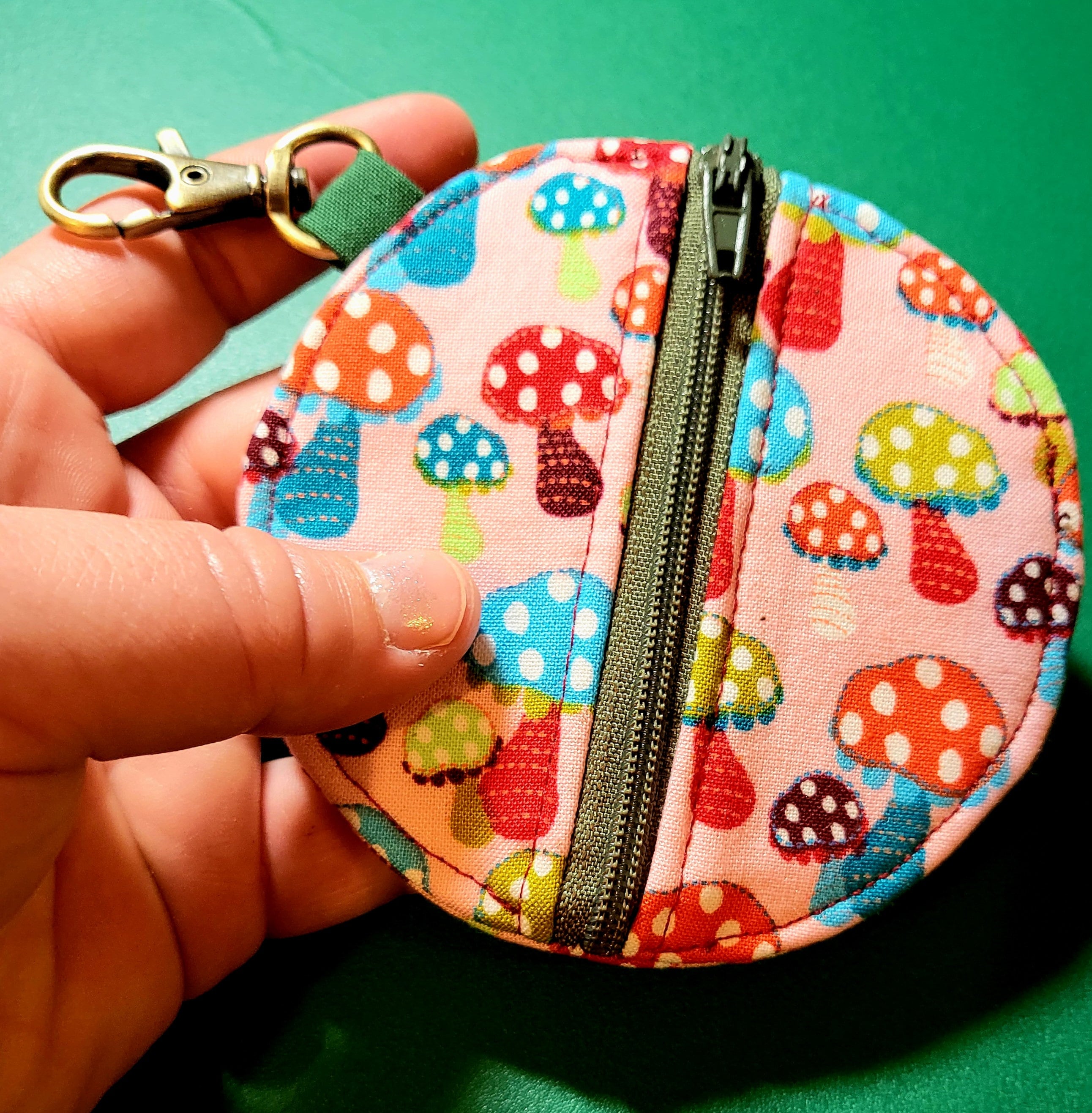 Custom Ear Buds Case - Etsy