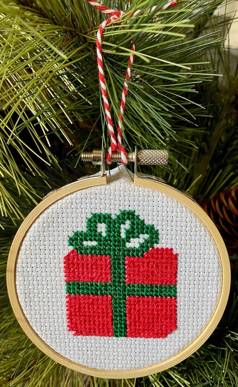 Christmas Present Ornament Cross Stitch Pattern - Etsy