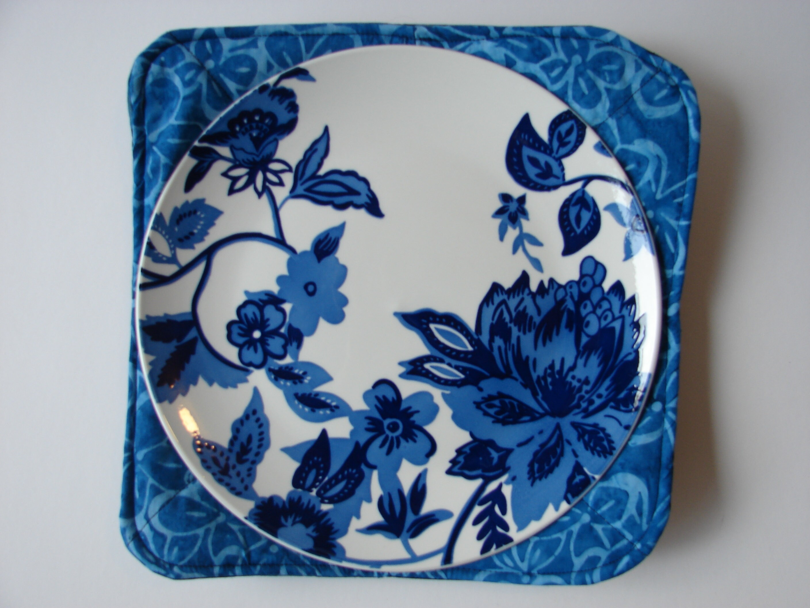 Blue Flowers Batik Plate Cozy/ Microwaveable,washable, Reversible ...