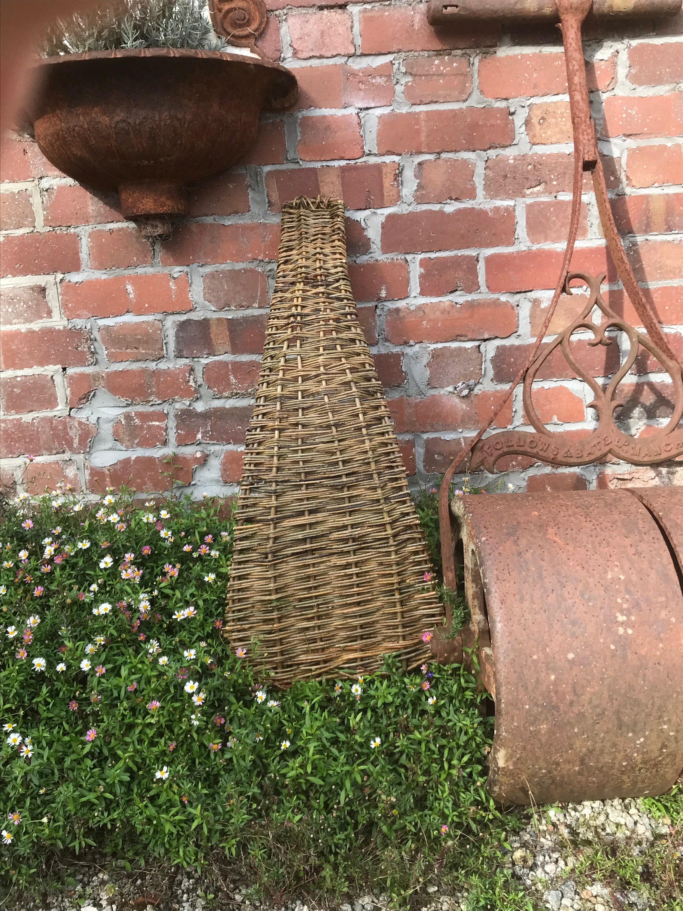 Hedgehog Pond Ramp Hedgehog Conservation Pond Decorations - Etsy UK