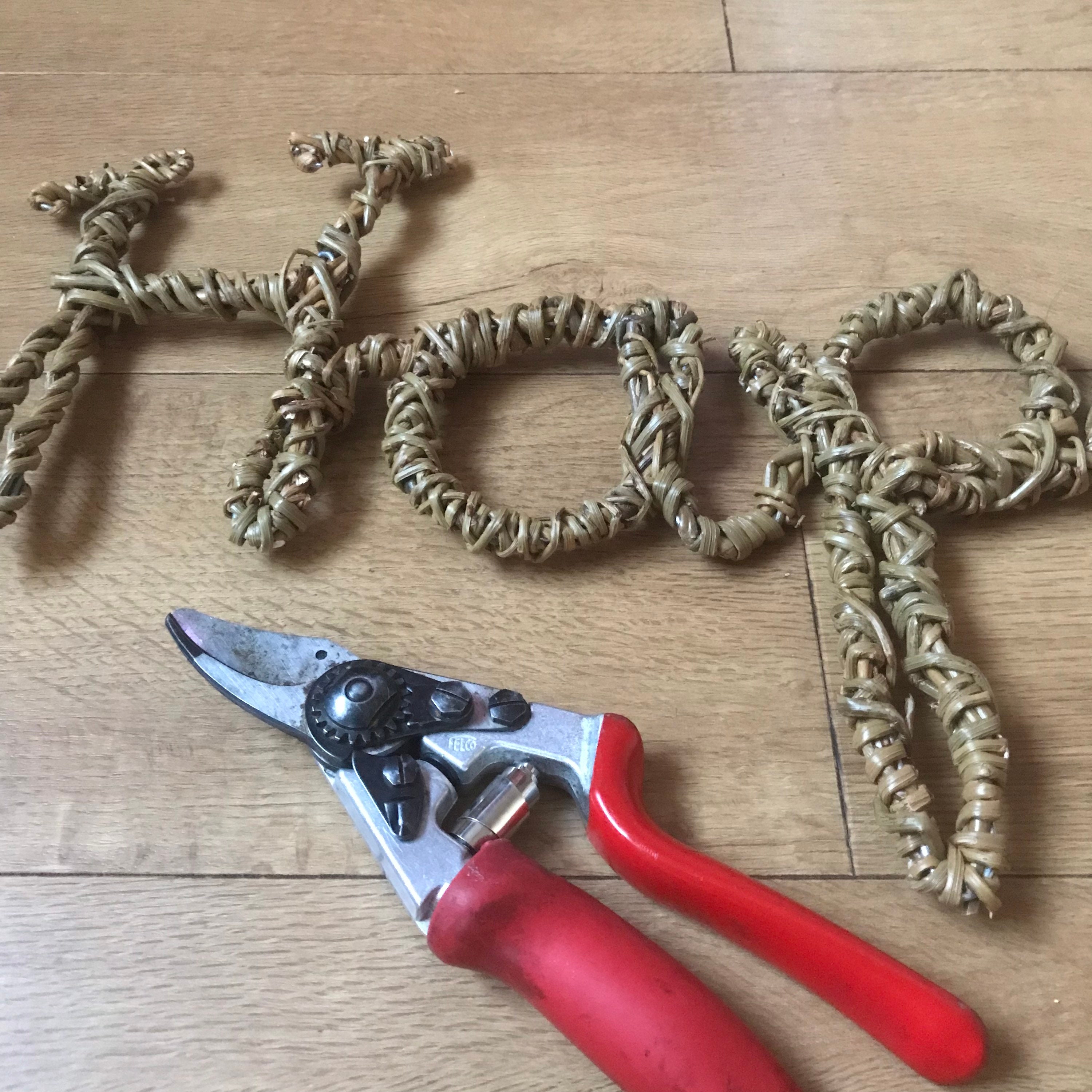 Name plaque personalised names Willow word art wire frame | Etsy