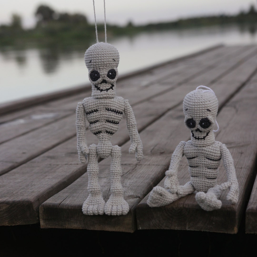 Halloween Crochet Pattern Skeleton, Amigurumi Skeleton Pattern ...