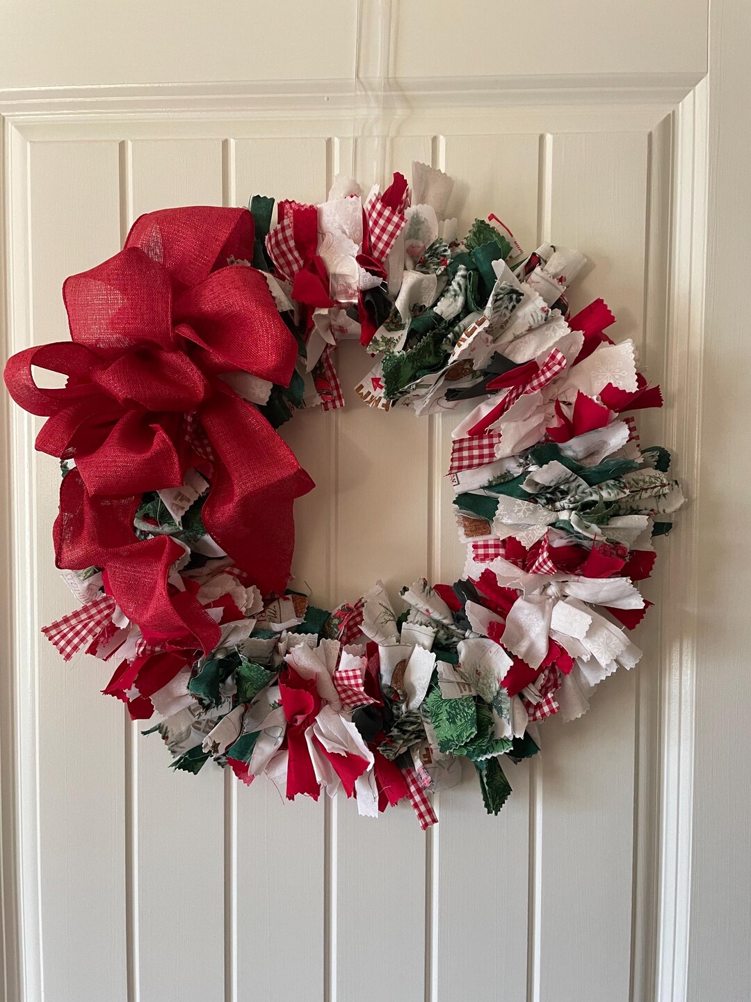 Traditional Red & Green Holiday Rag Wreath - Etsy