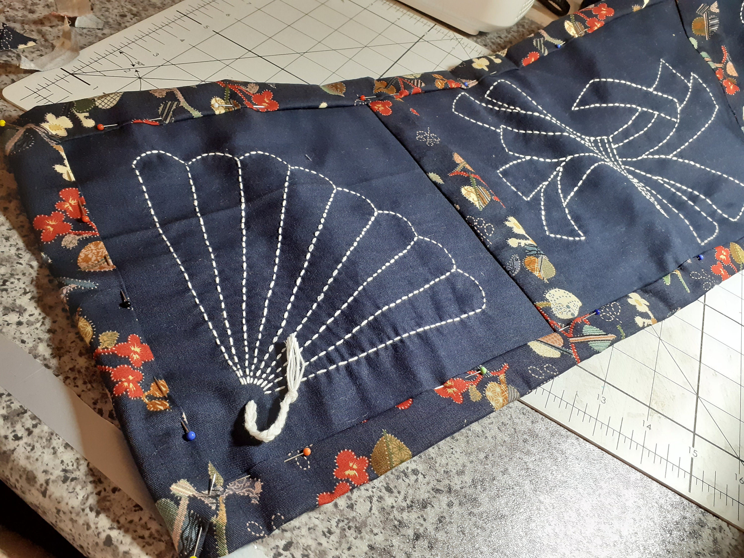 Sashiko Fan and Ribbon Table Runner Kit Navy & Gold Japanese - Etsy España