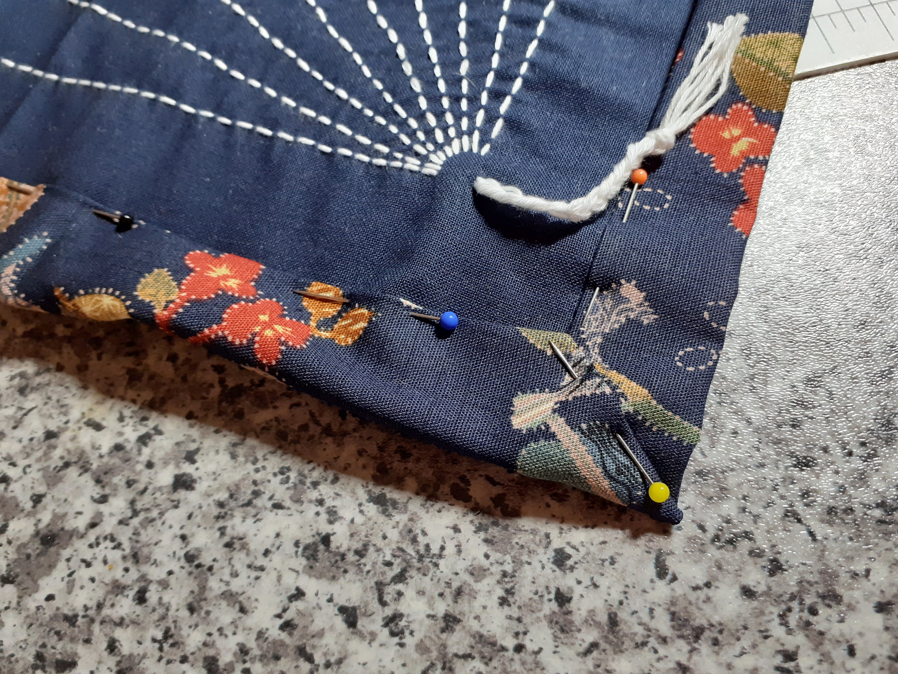 Sashiko Fan and Ribbon Table Runner Kit Navy & Gold Japanese - Etsy España