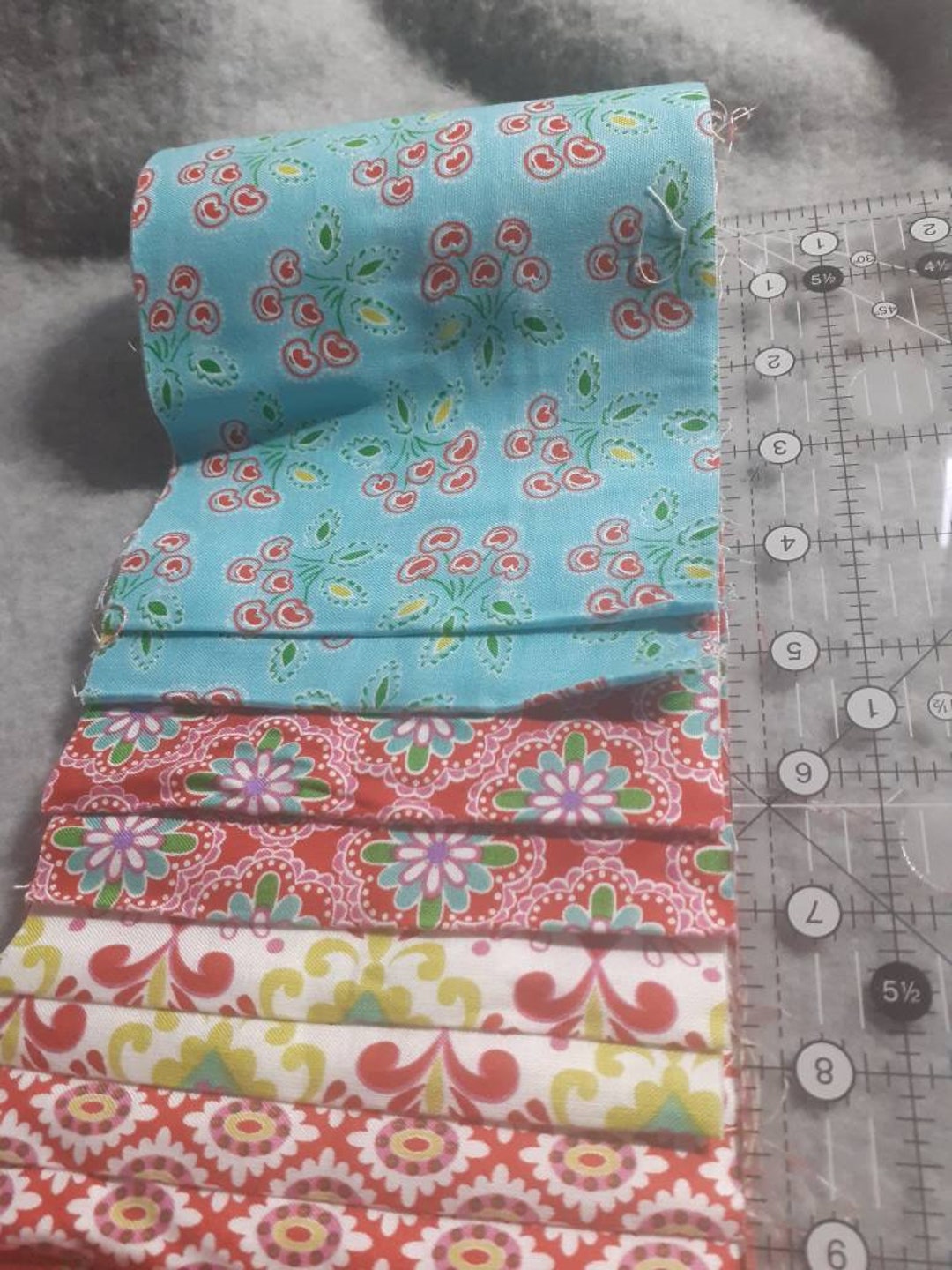 5" Fabric Roll, 10 X 5" Full Width of Fabric Strips 5 Designs 2 of Each ...