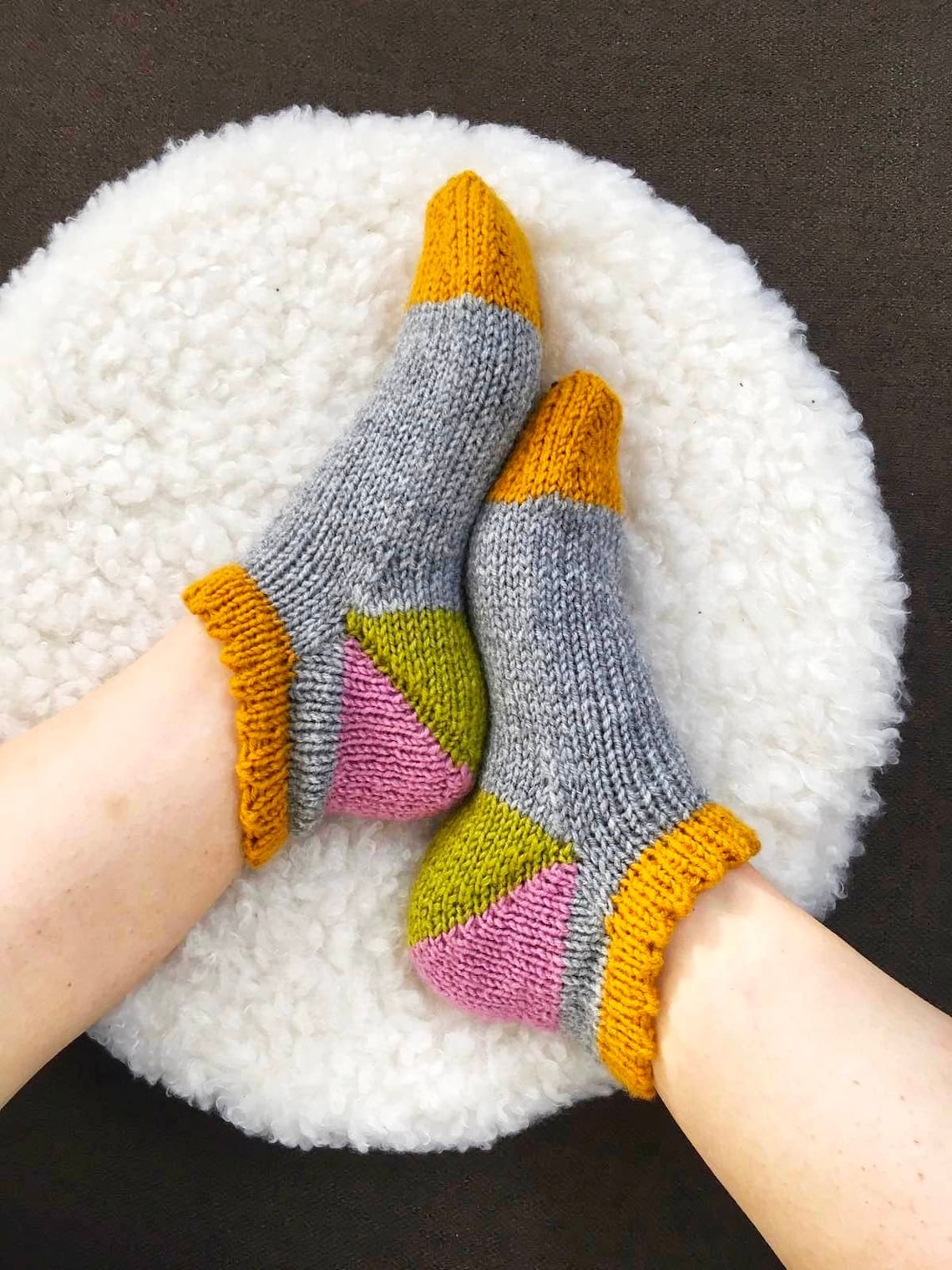 Warm and Cozy Knit Sock Pattern, Ankle Cut Slipper Socks Knitting ...