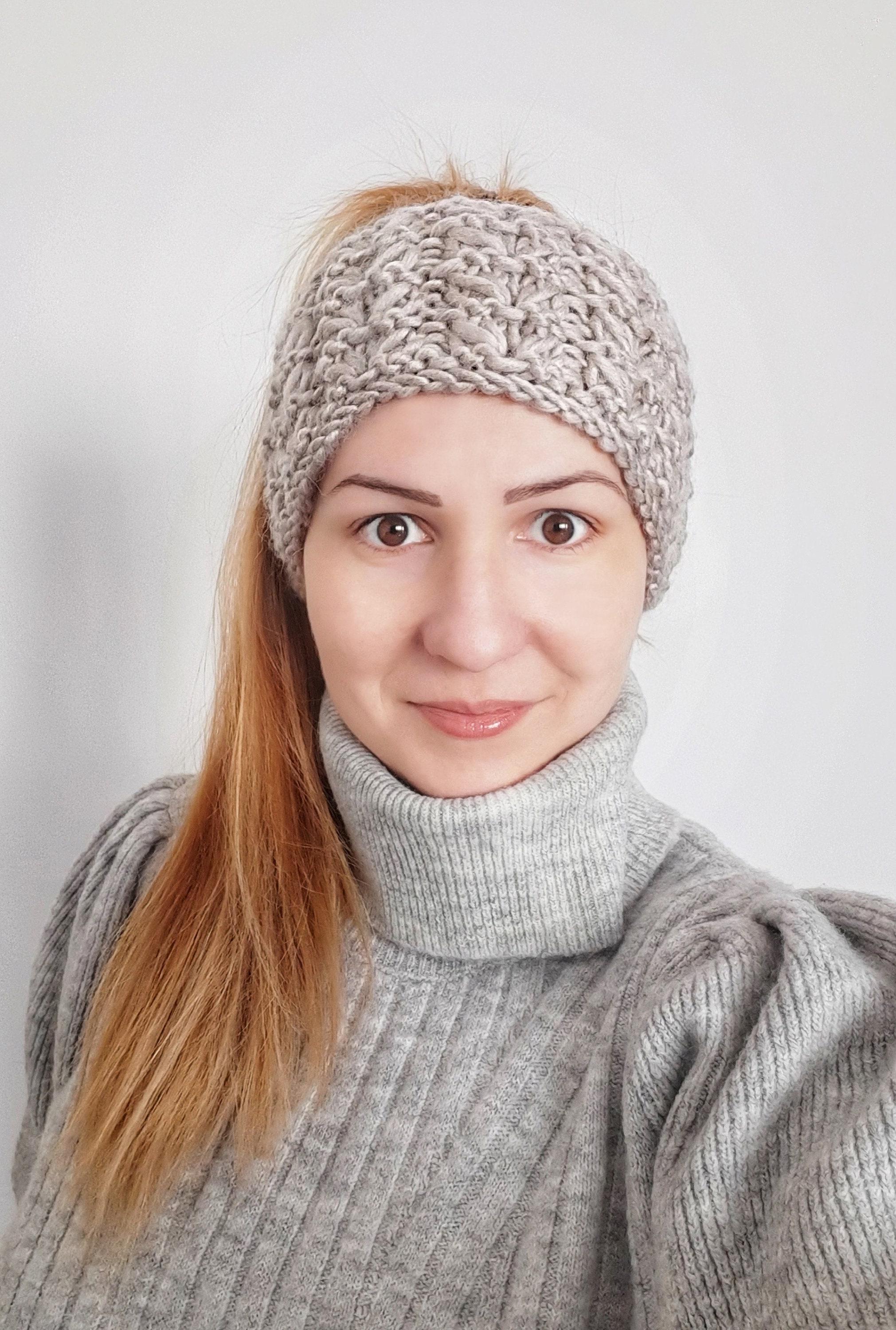 Chunky Cable Knit Headband Pattern, Nordic Chic Winter Messy Bun ...
