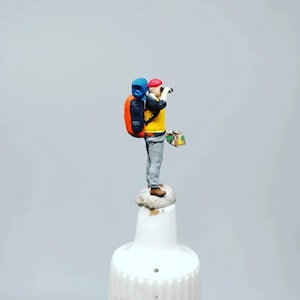 Miniature Figure Hiker Traveller Climber HO Scale 1:87 NO PREISER Noch ...