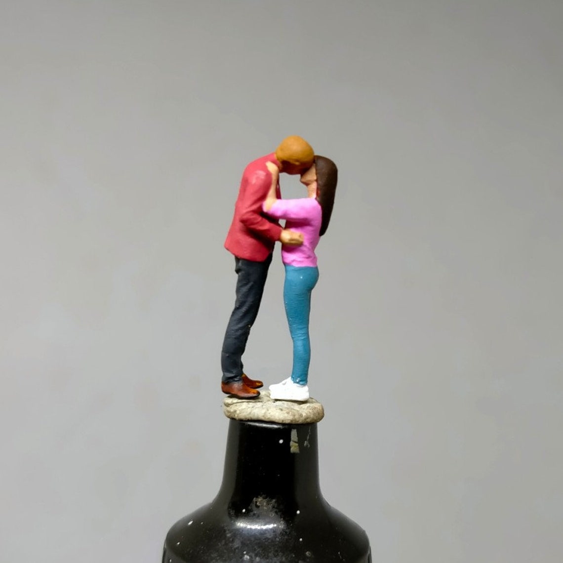 Miniature Figure Romantic Couple Kissing Skala HO 1:87 New | Etsy