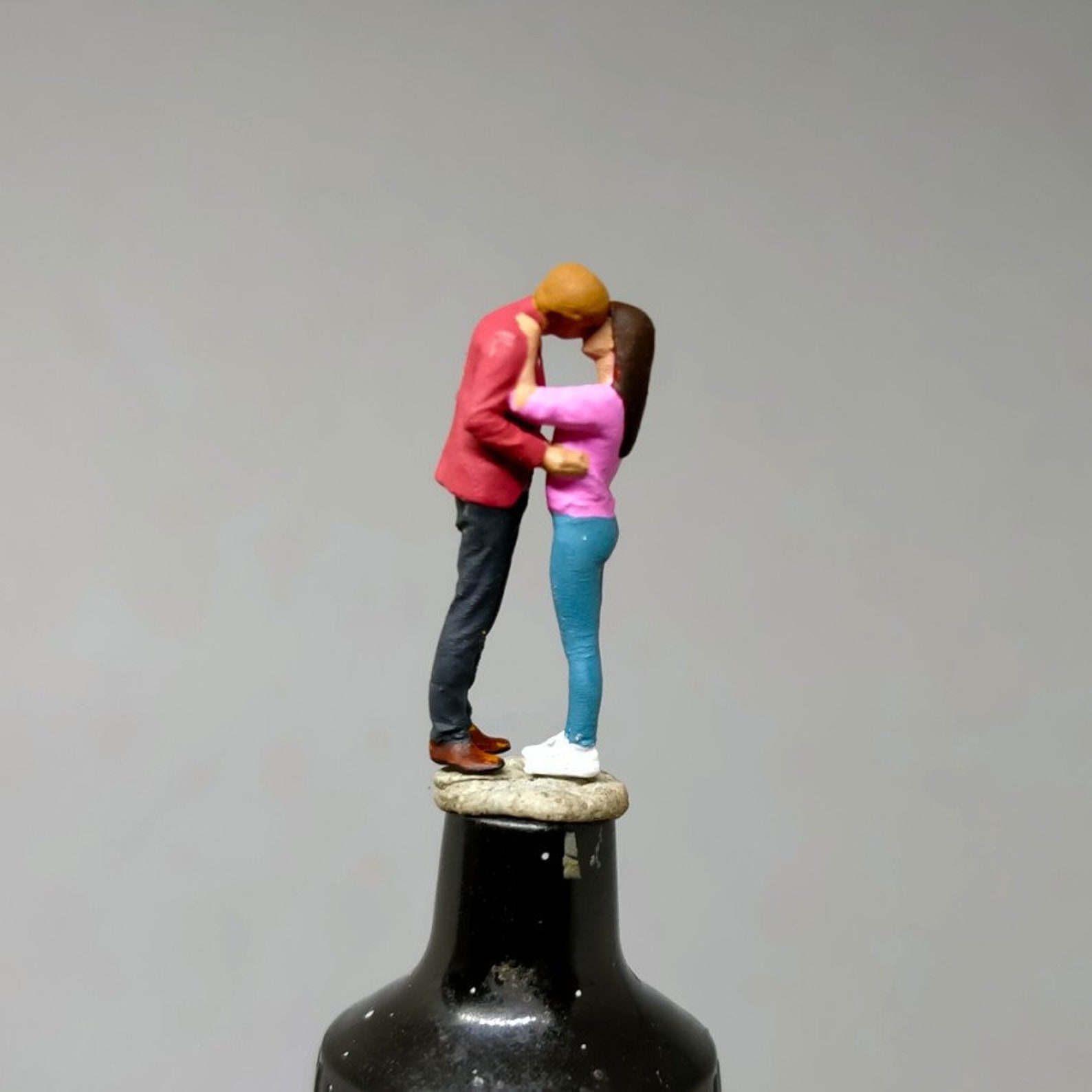 Miniature Figure Romantic Couple Kissing Skala HO 1:87 New | Etsy