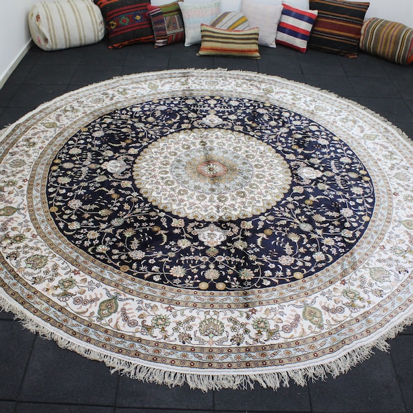 Large Round Rug - Etsy