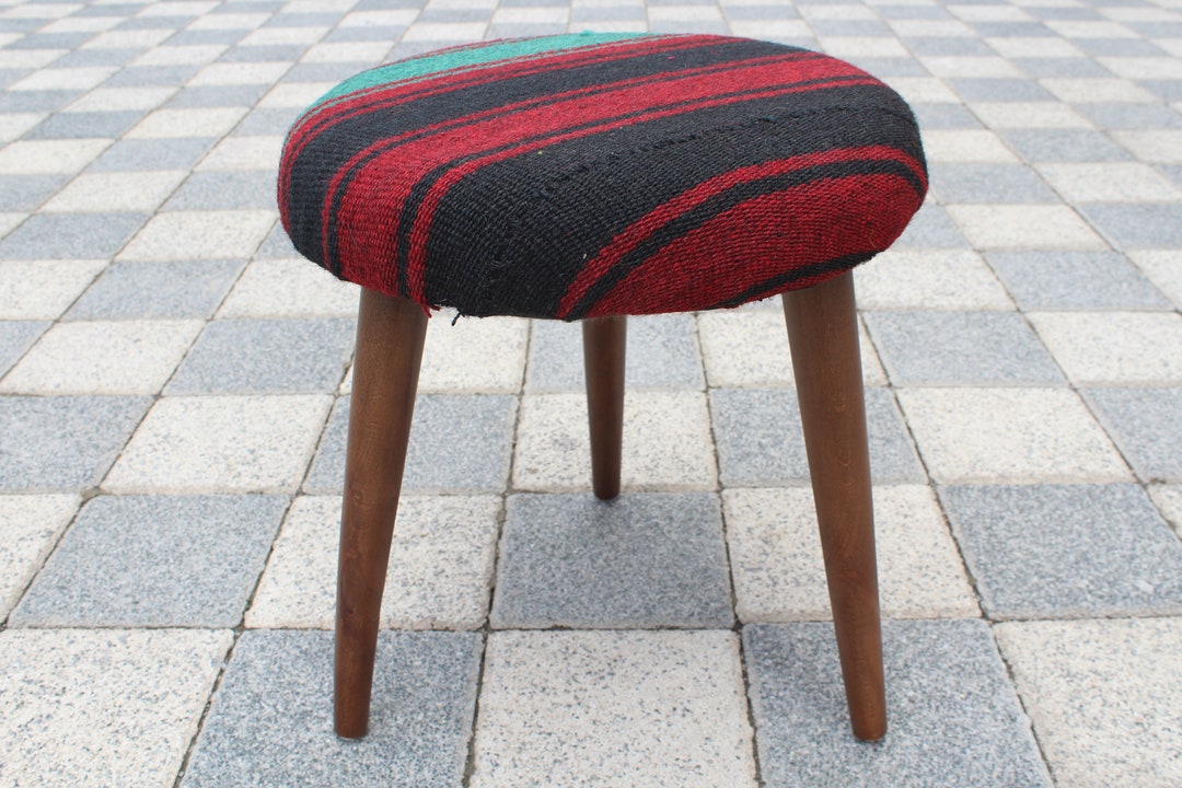 Round Ottoman Foot Stool | Upholstered Foot Rest Stool With Wooden Legs ...