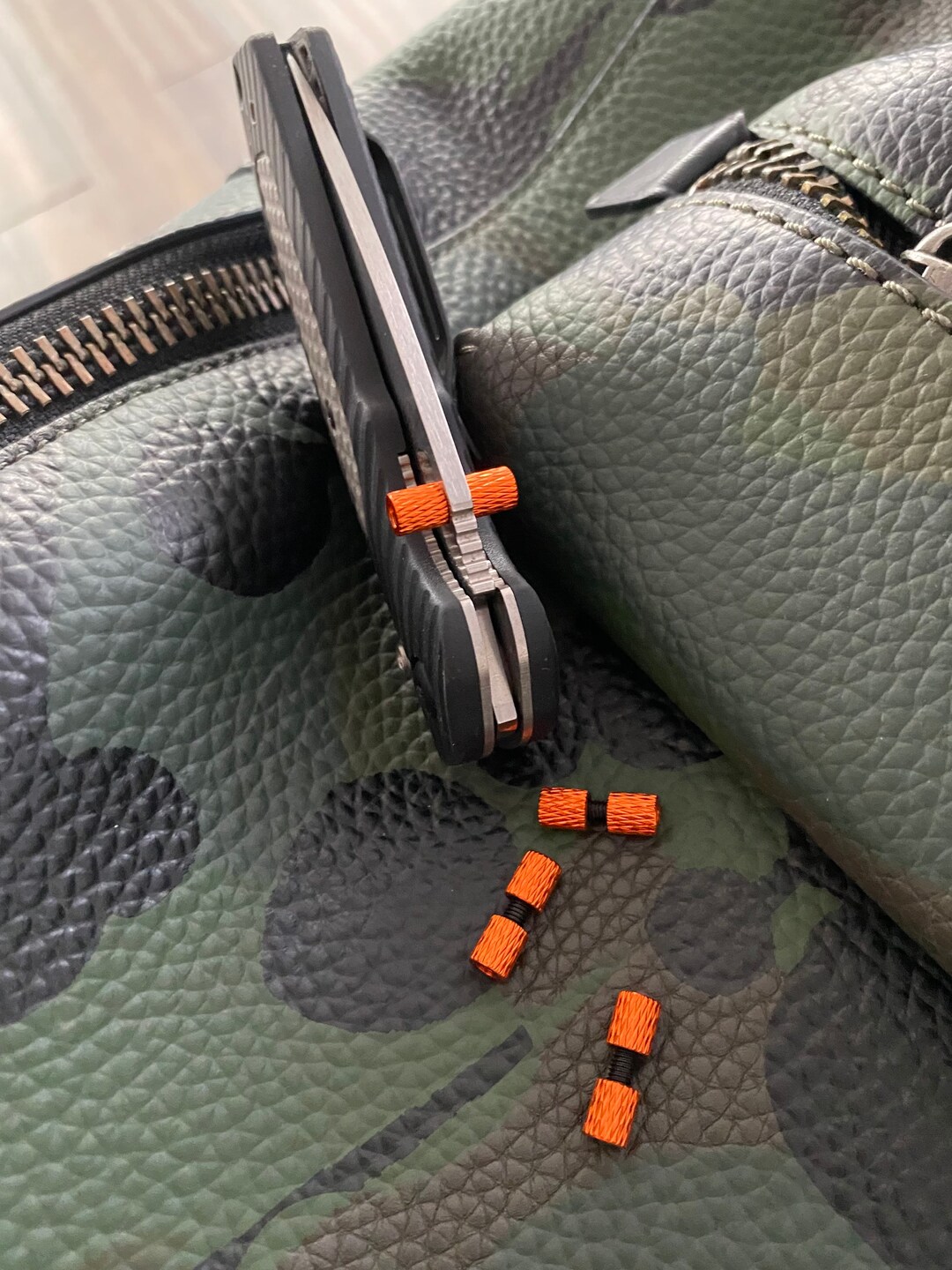 Benchmade Adamas 275 Models • DS-GRIP Thumb Stud • Faster Opening • 1x ...