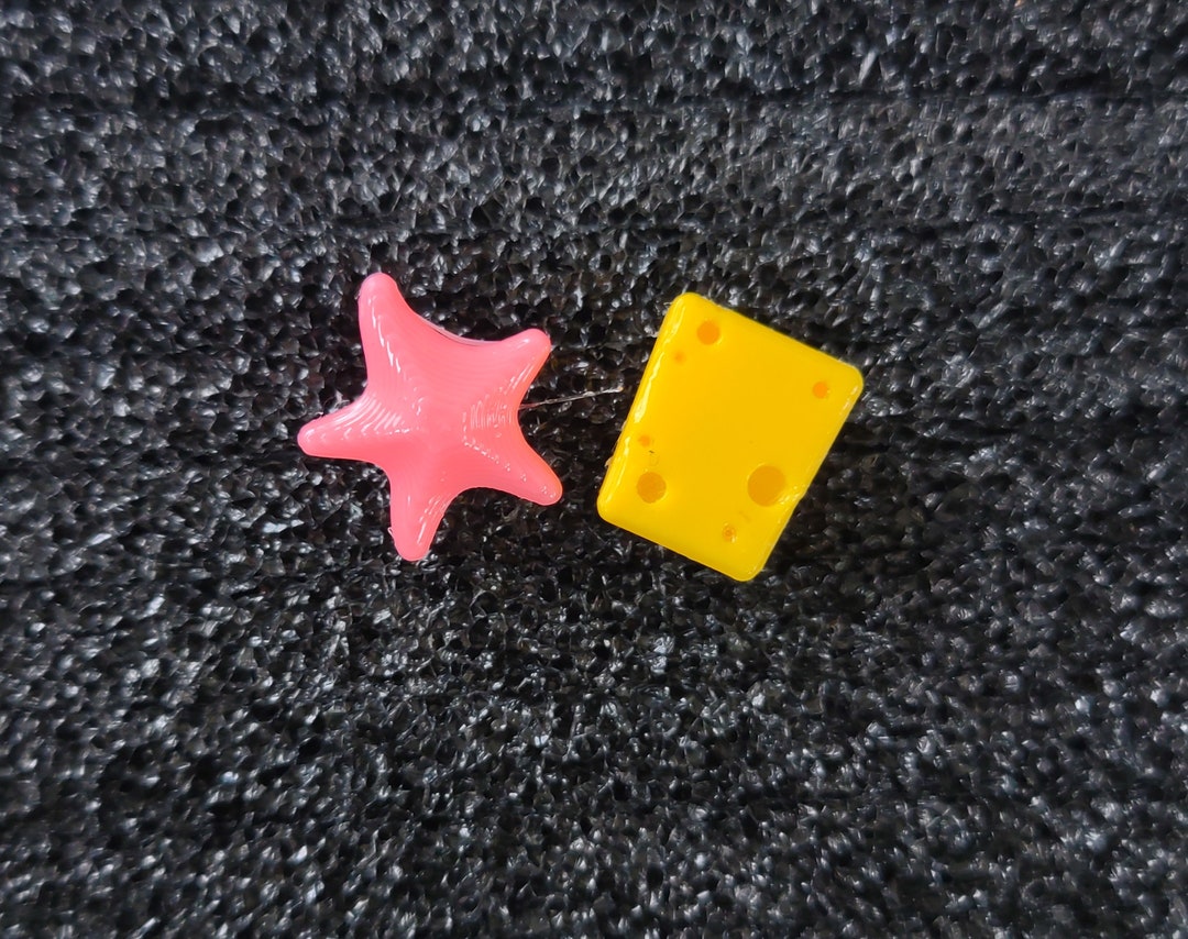 Mismatch Earrings Spongebob & Patrick Dry Land Souvenir Shop - Etsy