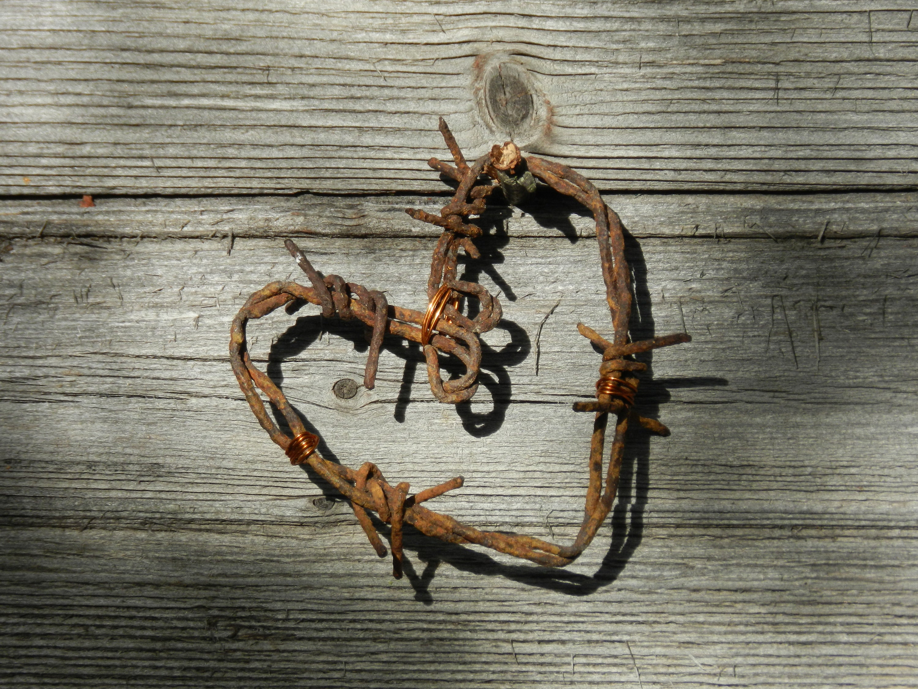 Barbed Wire Heart Rusted Heart Heart Decor Rustic Heart - Etsy