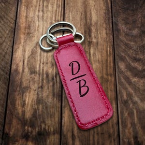 Personalized Leather Keychain, Customized Leather Key Ring, Engraved ...