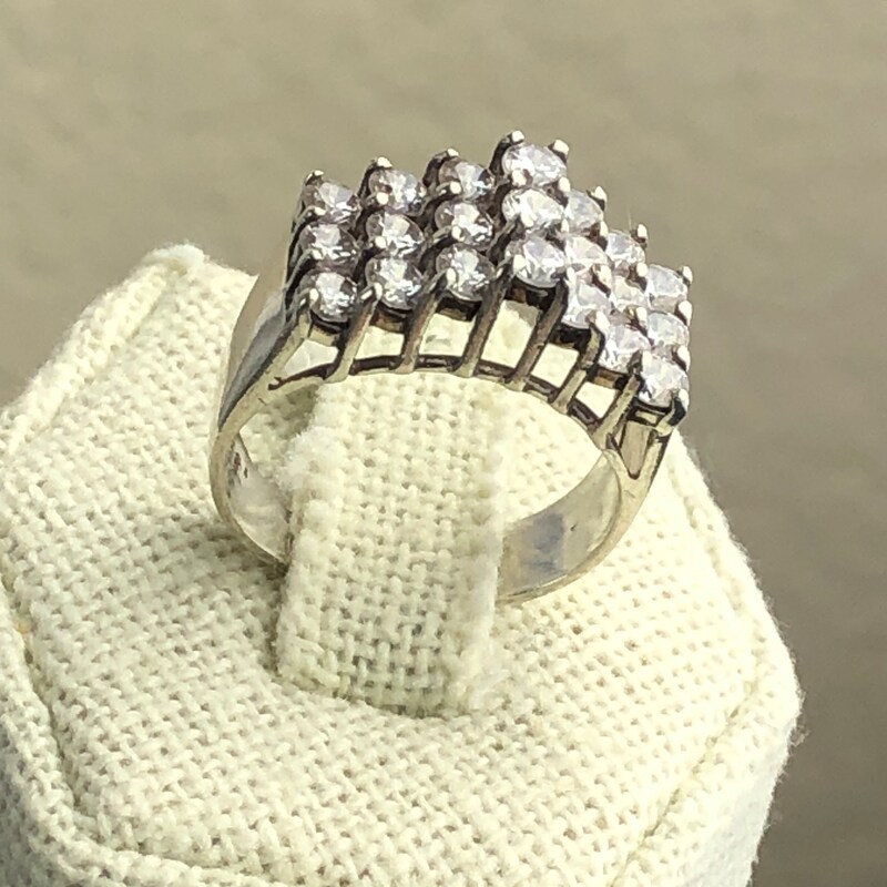 Silver Pyramid Ring - Etsy
