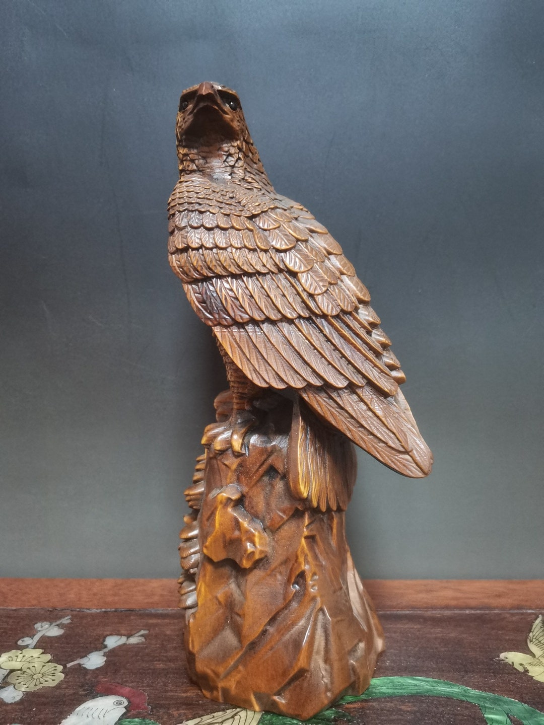 The Ancient Chinese Pure Handmade Boxwood Carving Eagle is Exquisite ...