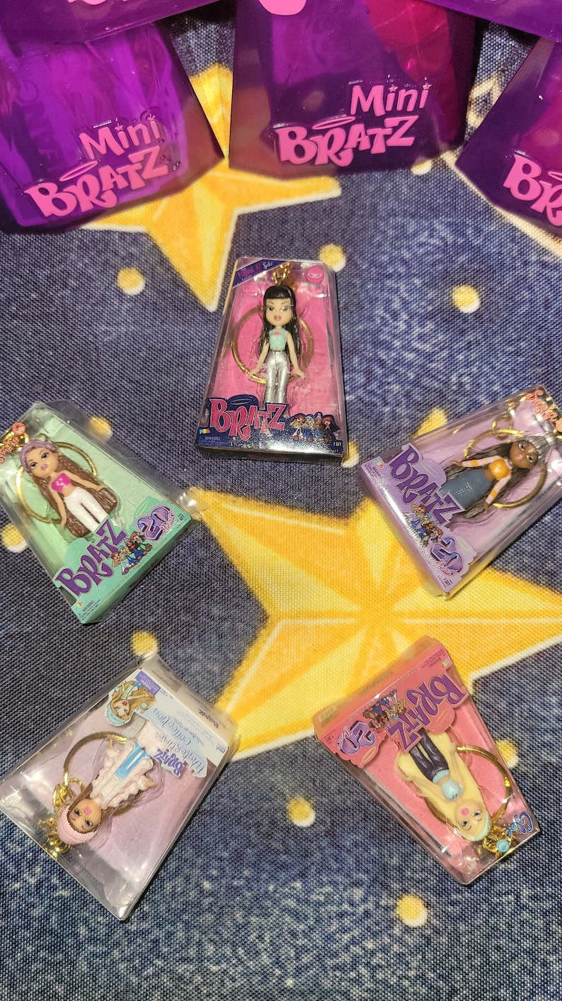 Bratz Mini Flashback Keychain Y2K Tiktok Bundlez - Etsy