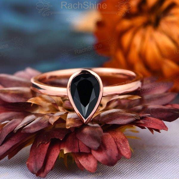 Black Solitaire Ring - Etsy