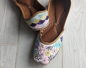 Pakistani Slippers - Etsy