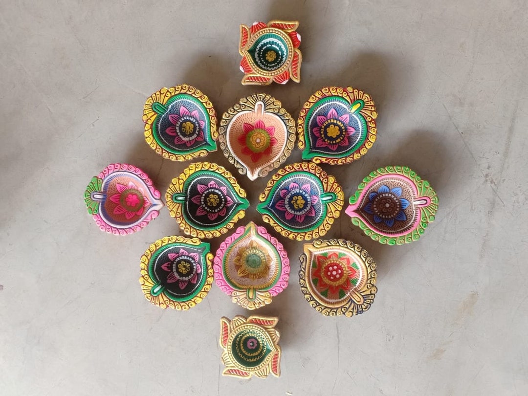 Handcrafted Clay Diyas for Diwali Indian Handpainted Lamp - Etsy