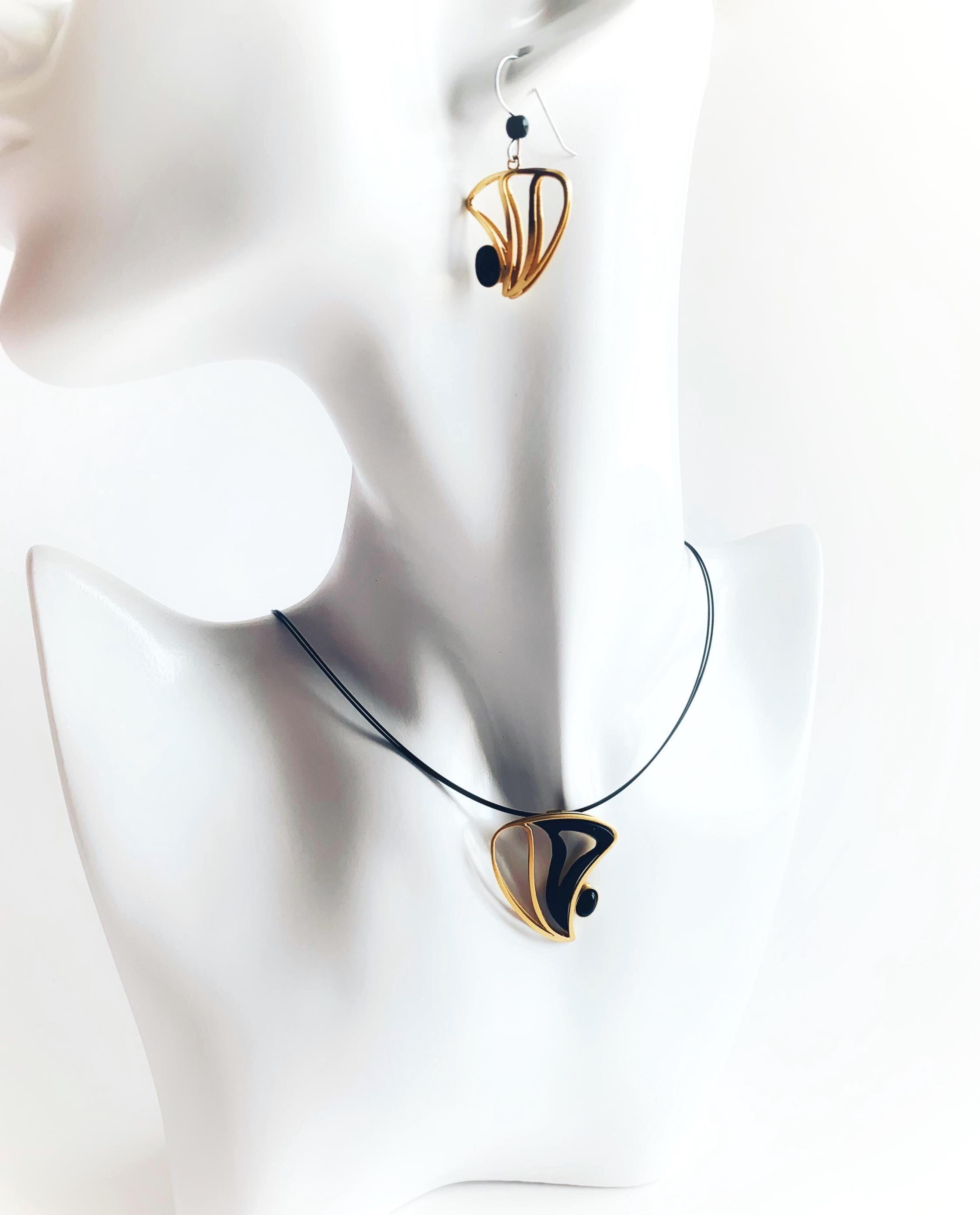 Gold Black Necklace Set, Christophe Poly Wire Necklace Set (AY), Gold ...