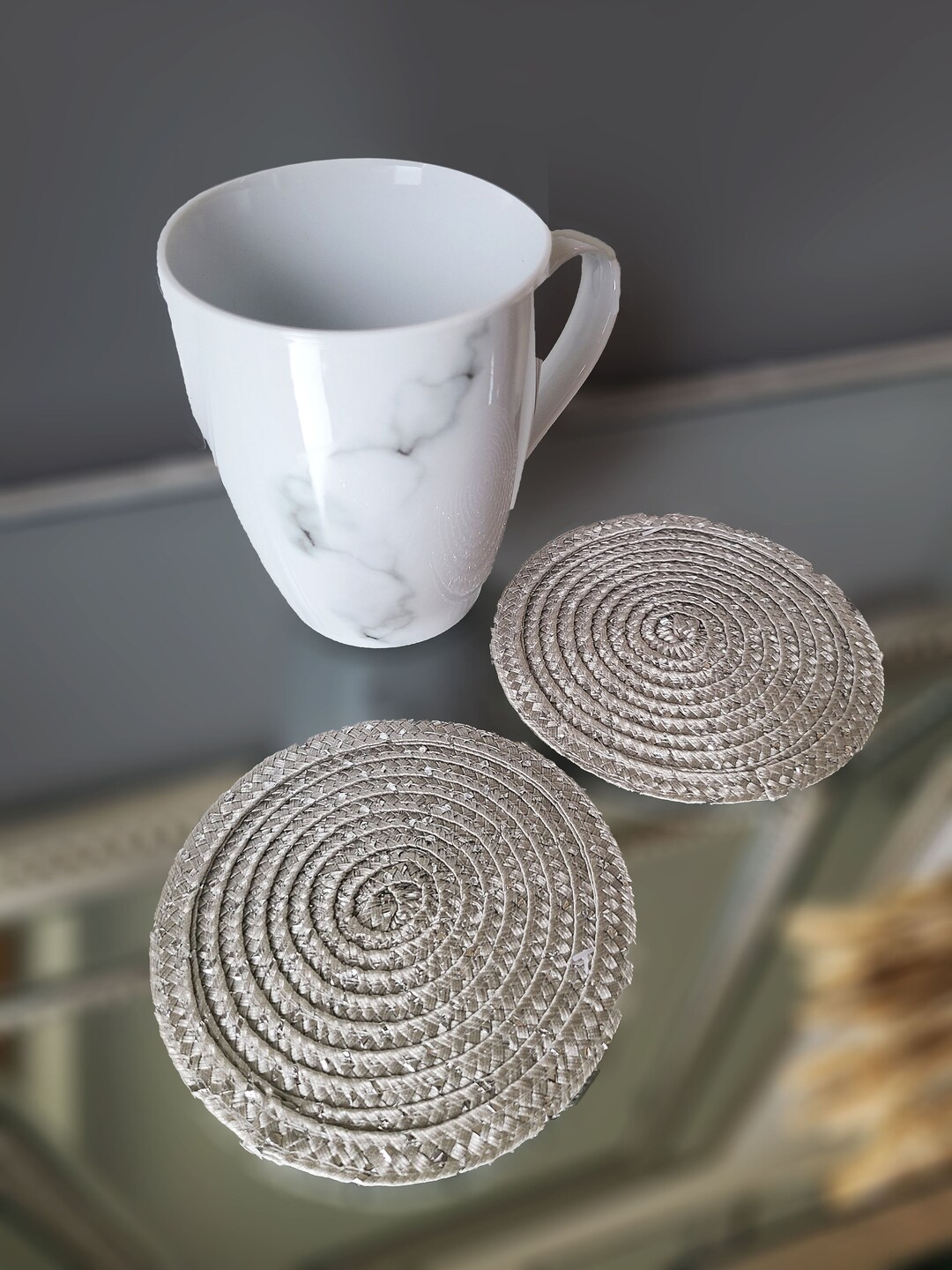 Casper Glitter Round Coasters in Grey Set of 4 Drink Coasters and Table ...