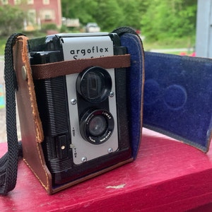 Vintage Argus Argoflex 75 Film Camera W/ Original Leather Case in Good ...
