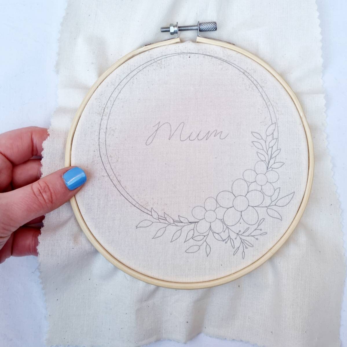 Mum Hand Embroidery Pattern, Mum Hand Embroidery Designs, Mum ...
