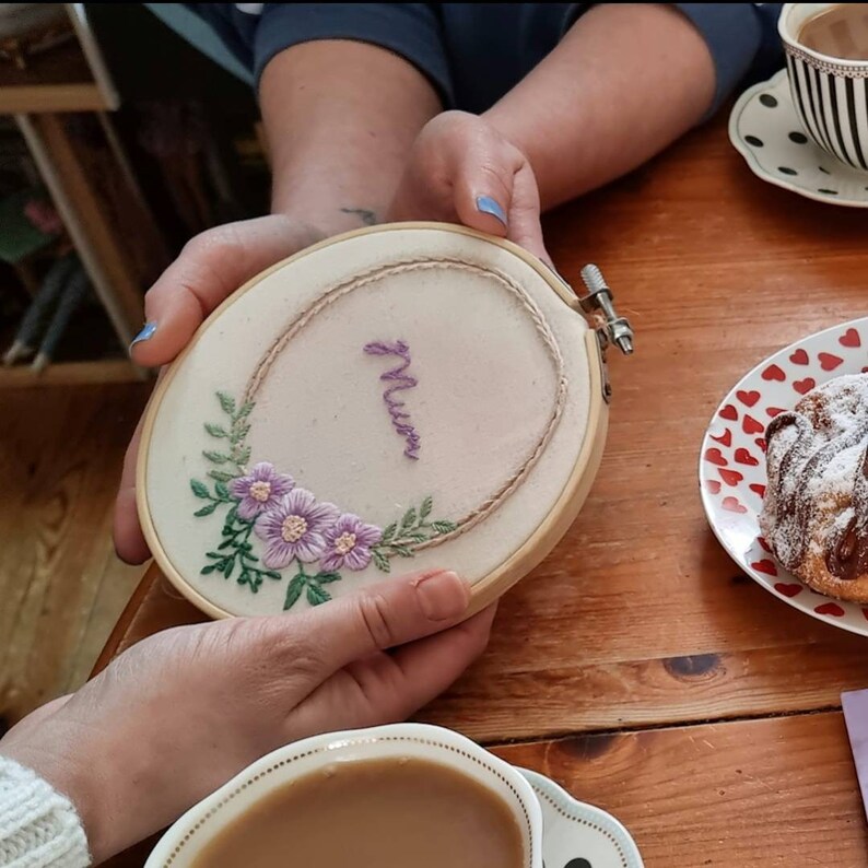 Mum Hand Embroidery Pattern, Mum Hand Embroidery Designs, Mum ...