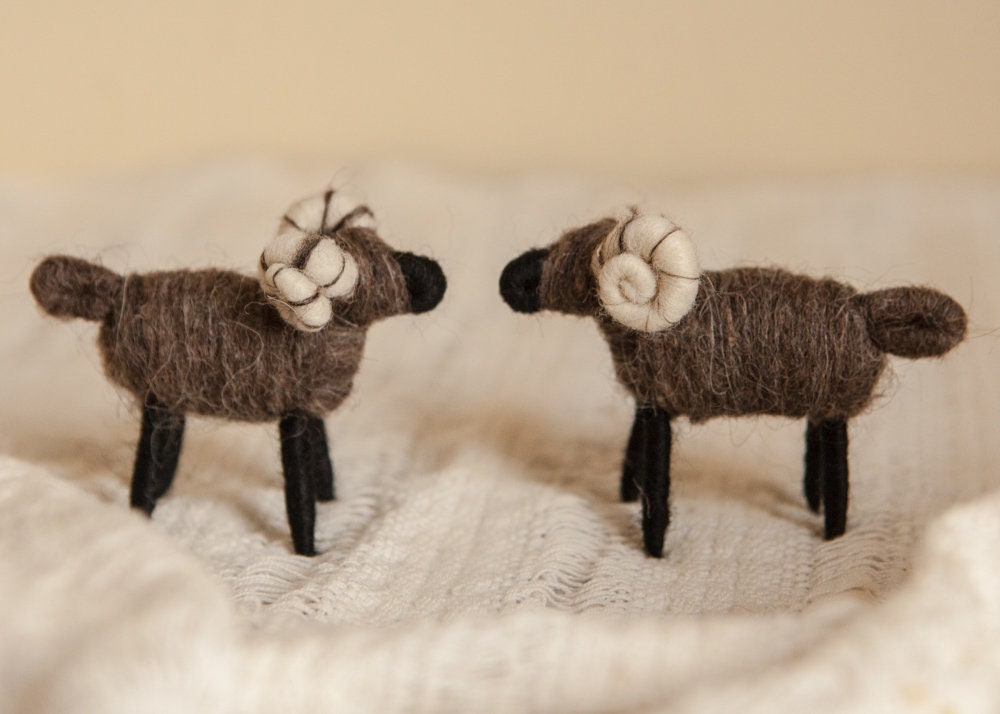 Needle Felted Ram, Grey Sheep Wool, Handmade Sheep, Nativity Set, Eco ...