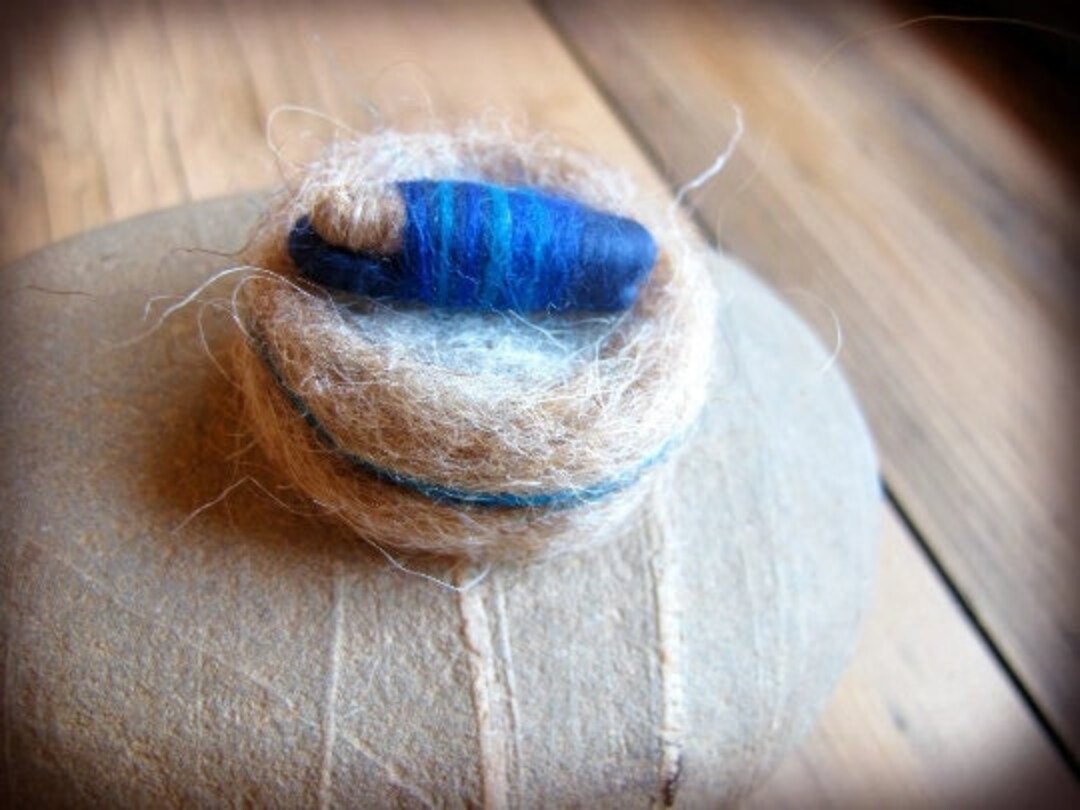 Needle Felted Baby Jesus in Wool Crib, Nativity Scene - Etsy