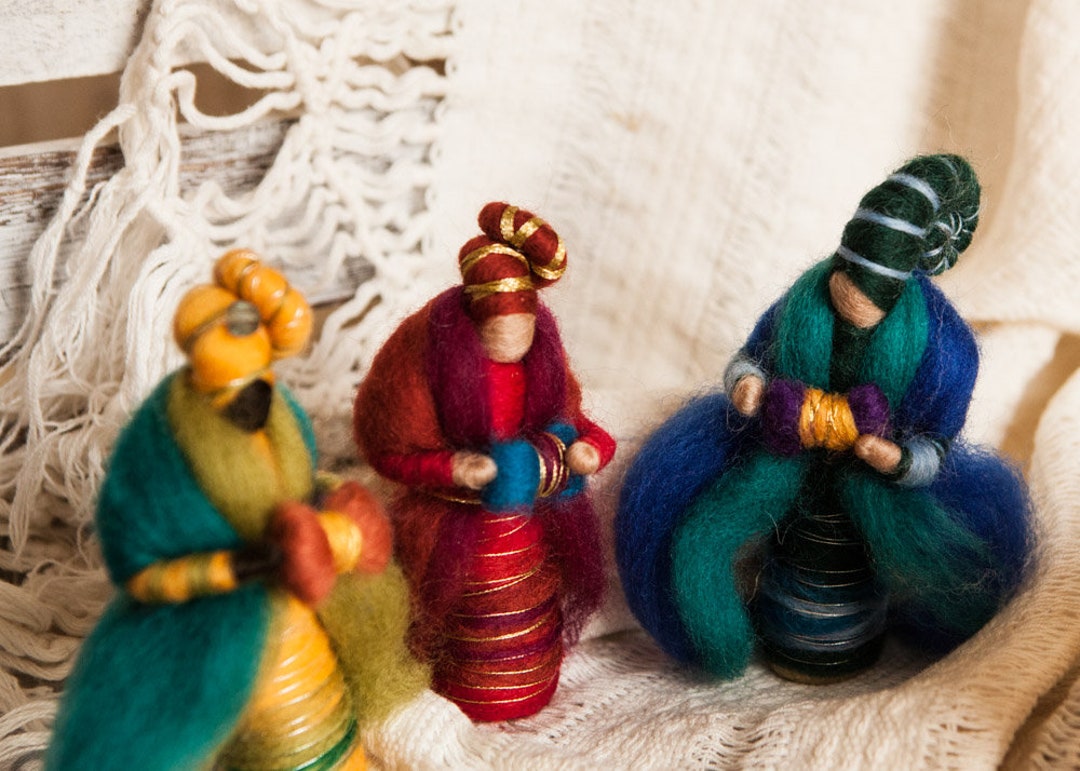 Three Wise Men, Nativity Set, 3 Kings, Natural Crèche With Gemstones ...