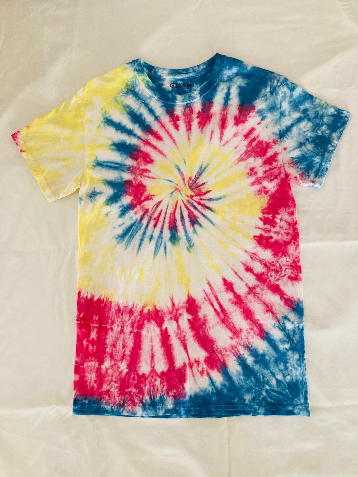 Primary Colors Sprial Tie Dye Shirt Adult and Youth Sizes Red, Yellow ...