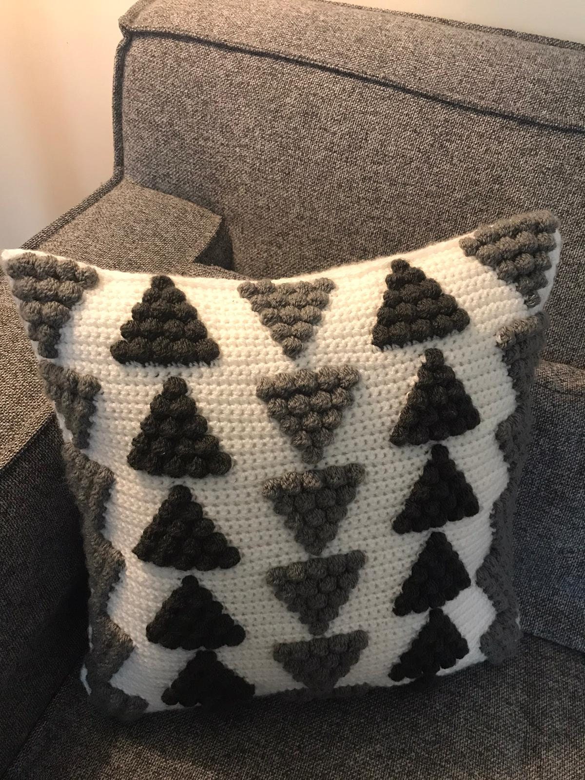 TRIANGLES Crochet Cushion PDF Pattern, Pillow Pattern, Throw Pillow ...