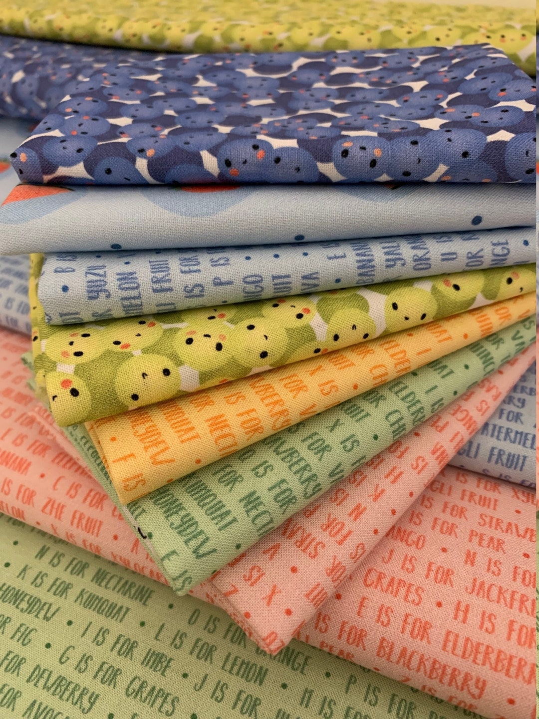 7 Piece A Bushel and A Peck Fat Quarter Bundle | Alicia Jacobs Dujets ...