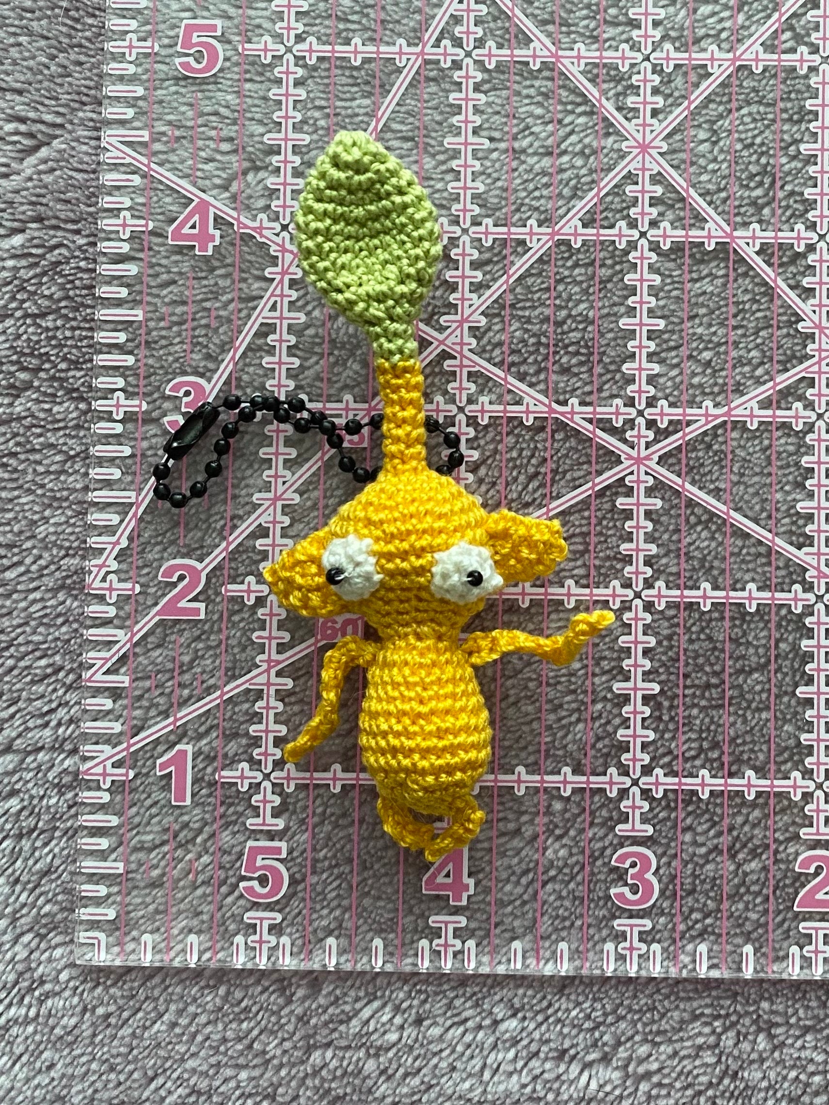 Amigurumi Yellow Pikmin Keychain/bag Charm - Etsy