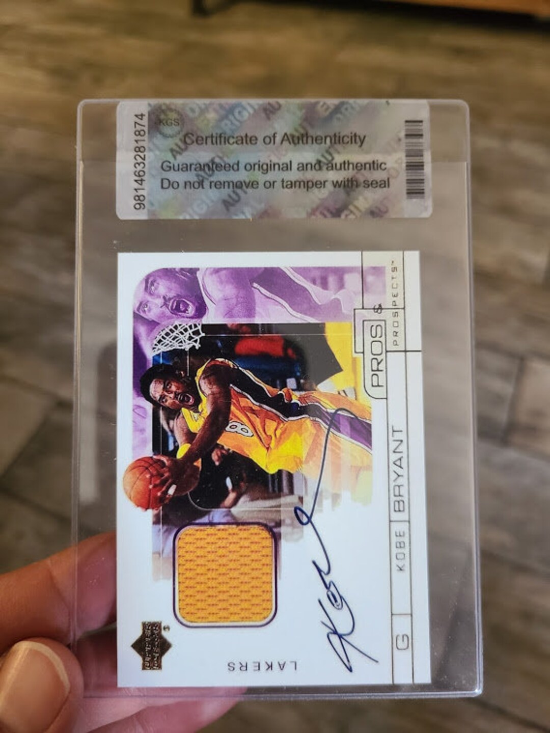 2001 Upper Deck Kobe Bryant Reprint Facsimile Auto and Patch Basketball ...