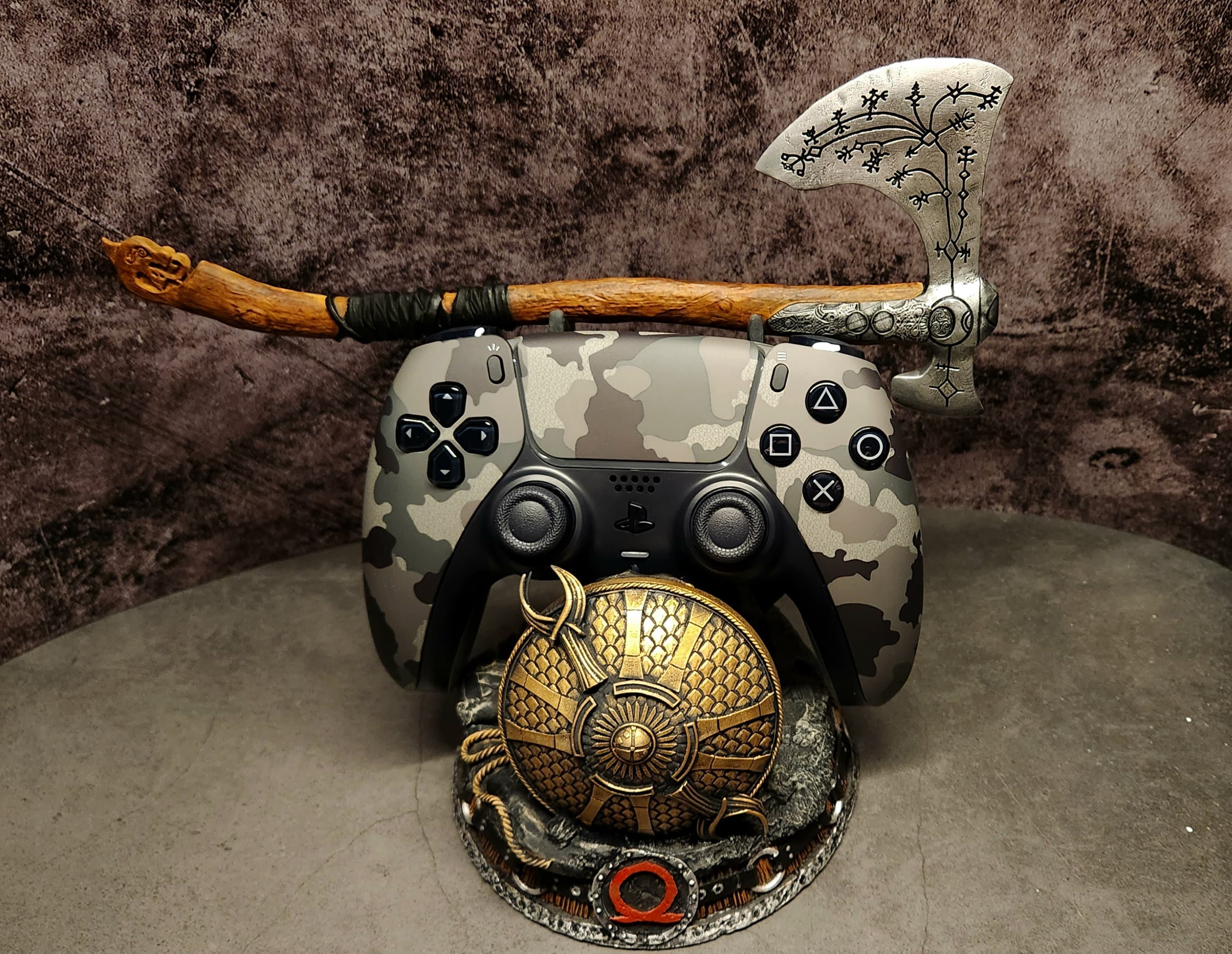 God of War Ragnarok PS5 - PS4 Controller Stand - Etsy