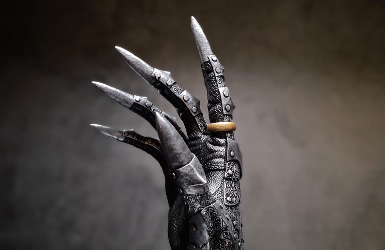 Sauron Gauntlet, Large Hand of Sauron Statue - Etsy